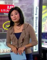 Scarlet Fu - Bloomberg - 24 Oct 11 - Caps - TvNewsCaps